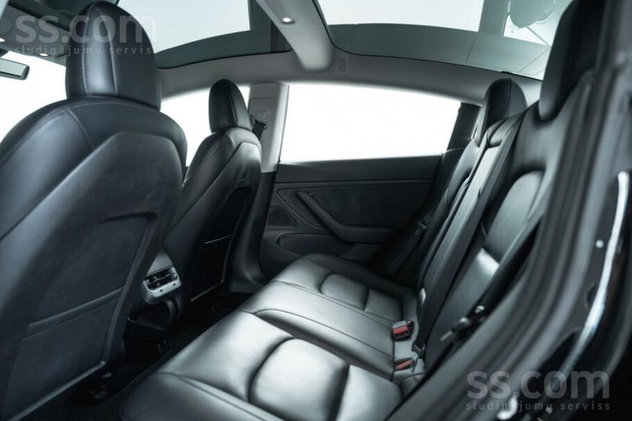Melns Tesla Model 3 2019 Rīga, ar dzinēja tilpumu 0.00 L un nobraukumu 139 tūkst. km par 22900 €, foto 7 vietnē AUTOMOTO.COM.LV