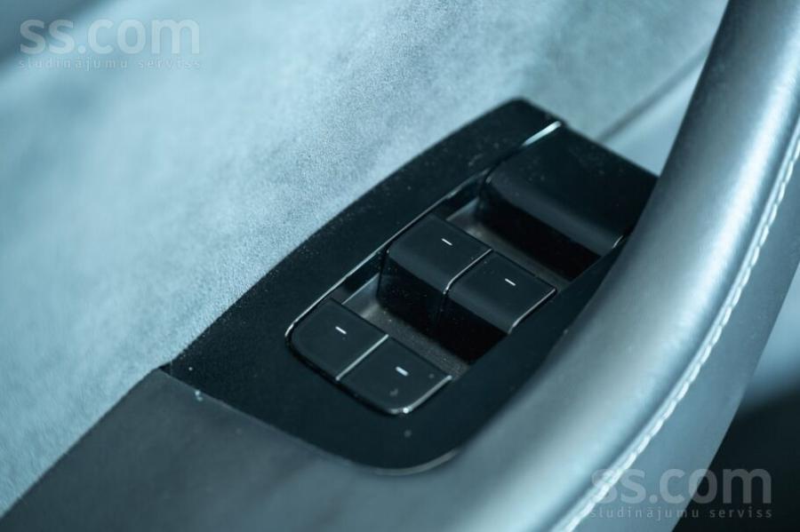 Melns Tesla Model 3 2019 Rīga, ar dzinēja tilpumu 0.00 L un nobraukumu 139 tūkst. km par 22900 €, foto 16 vietnē AUTOMOTO.COM.LV