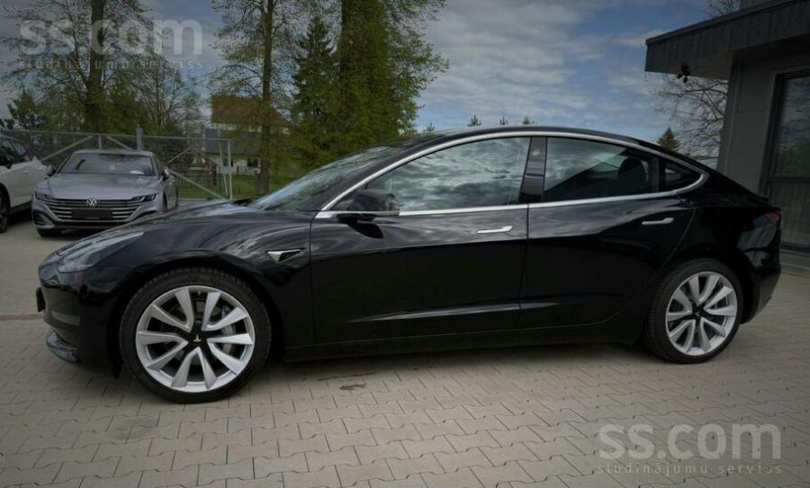 Melns Tesla Model 3 2020 Šauļi, ar dzinēja tilpumu 0.00 L un nobraukumu 40 tūkst. km par 21640 €, foto 5 vietnē AUTOMOTO.COM.LV