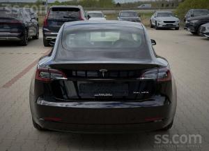 Melns Tesla Model 3 2020 Šauļi, ar dzinēja tilpumu 0.00 L un nobraukumu 40 tūkst. km par 21640 €, foto 7 vietnē AUTOMOTO.COM.LV