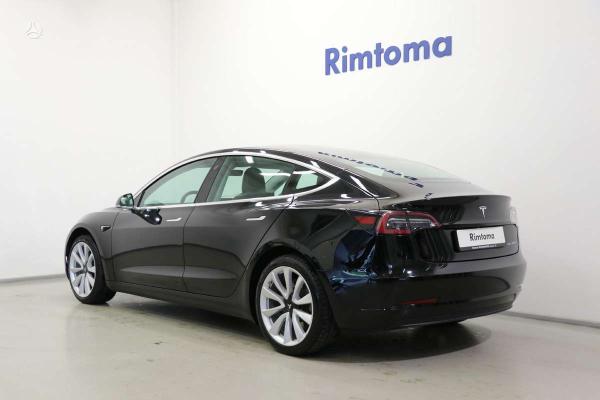 Black Tesla Model 3 2020 in Vilnius, with an engine capacity of 0.00 L and mileage of 89 thousand km for 24500 €, photo 2 on AUTOMOTO.COM.LV