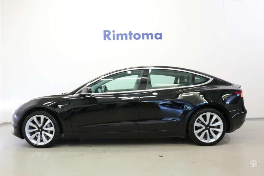 Melns Tesla Model 3 2020 Viļņa, ar dzinēja tilpumu 0.00 L un nobraukumu 89 tūkst. km par 23390 €, foto 4 vietnē AUTOMOTO.COM.LV