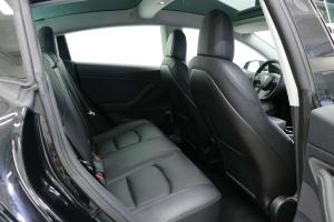 Melns Tesla Model 3 2020 Viļņa, ar dzinēja tilpumu 0.00 L un nobraukumu 89 tūkst. km par 23390 €, foto 11 vietnē AUTOMOTO.COM.LV