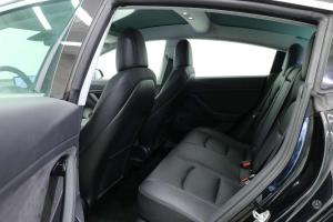 Melns Tesla Model 3 2020 Viļņa, ar dzinēja tilpumu 0.00 L un nobraukumu 89 tūkst. km par 23390 €, foto 12 vietnē AUTOMOTO.COM.LV