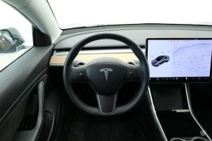 Melns Tesla Model 3 2020 Viļņa, ar dzinēja tilpumu 0.00 L un nobraukumu 89 tūkst. km par 23390 €, foto 15 vietnē AUTOMOTO.COM.LV