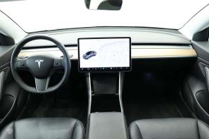 Melns Tesla Model 3 2020 Viļņa, ar dzinēja tilpumu 0.00 L un nobraukumu 89 tūkst. km par 23390 €, foto 16 vietnē AUTOMOTO.COM.LV