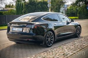Melns Tesla Model 3 2020 Rīga, ar dzinēja tilpumu 0.00 L un nobraukumu 138 tūkst. km par 23990 €, foto 5 vietnē AUTOMOTO.COM.LV