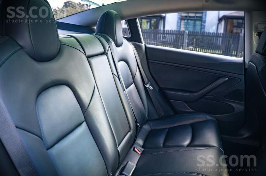 Melns Tesla Model 3 2020 Rīga, ar dzinēja tilpumu 0.00 L un nobraukumu 138 tūkst. km par 23990 €, foto 14 vietnē AUTOMOTO.COM.LV