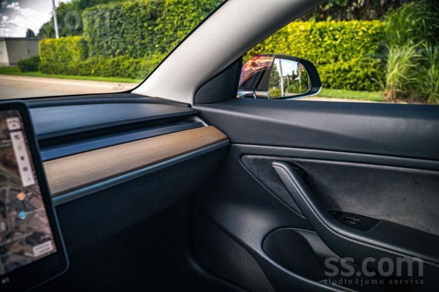 Melns Tesla Model 3 2020 Rīga, ar dzinēja tilpumu 0.00 L un nobraukumu 138 tūkst. km par 23990 €, foto 21 vietnē AUTOMOTO.COM.LV