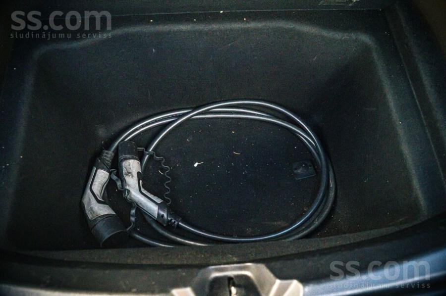Melns Tesla Model 3 2020 Rīga, ar dzinēja tilpumu 0.00 L un nobraukumu 138 tūkst. km par 23990 €, foto 33 vietnē AUTOMOTO.COM.LV