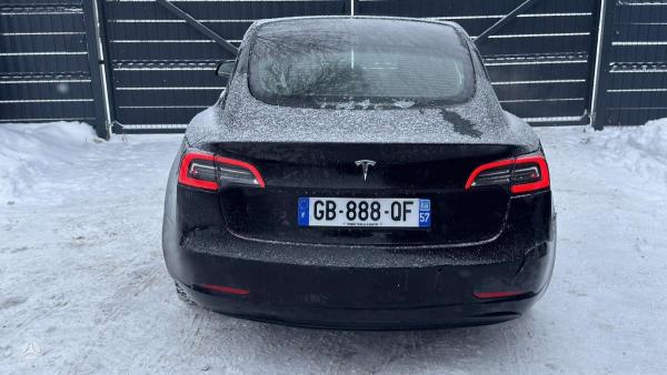 Melns Tesla Model 3 2021 Jonava, ar dzinēja tilpumu 0.00 L un nobraukumu 64 tūkst. km par 12650 €, foto 6 vietnē AUTOMOTO.COM.LV