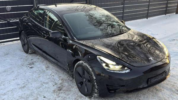 Melns Tesla Model 3 2021 Jonava, ar dzinēja tilpumu 0.00 L un nobraukumu 60 tūkst. km par 11500 €, foto 9 vietnē AUTOMOTO.COM.LV