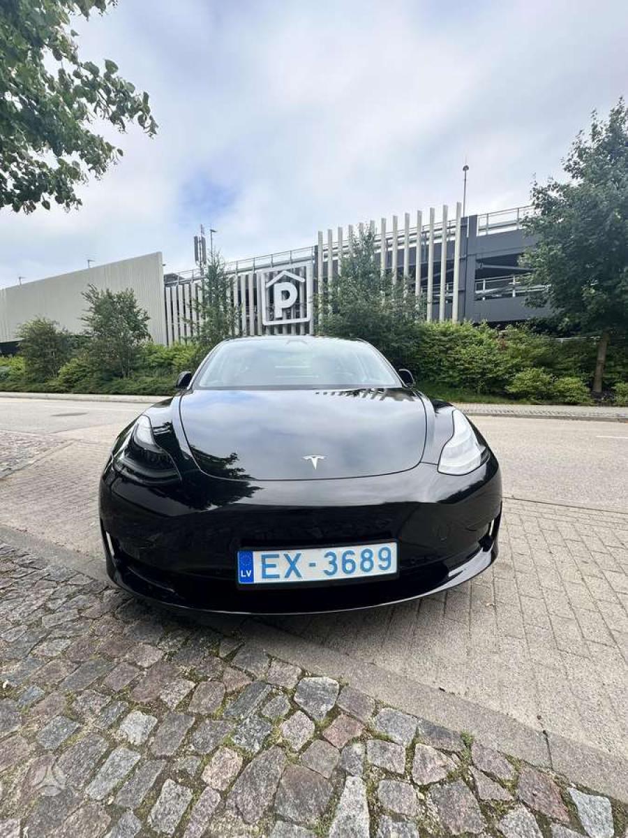 Melns Tesla Model 3 2021 Rīga, ar dzinēja tilpumu 0.00 L un nobraukumu 116 tūkst. km par 21000 €, foto 3 vietnē AUTOMOTO.COM.LV