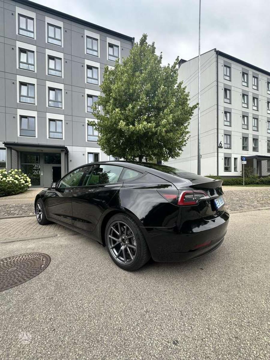 Melns Tesla Model 3 2021 Rīga, ar dzinēja tilpumu 0.00 L un nobraukumu 116 tūkst. km par 21000 €, foto 8 vietnē AUTOMOTO.COM.LV