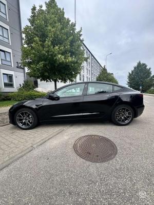 Melns Tesla Model 3 2021 Rīga, ar dzinēja tilpumu 0.00 L un nobraukumu 116 tūkst. km par 21000 €, foto 9 vietnē AUTOMOTO.COM.LV