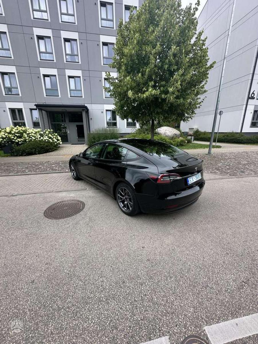 Melns Tesla Model 3 2021 Rīga, ar dzinēja tilpumu 0.00 L un nobraukumu 116 tūkst. km par 21000 €, foto 13 vietnē AUTOMOTO.COM.LV