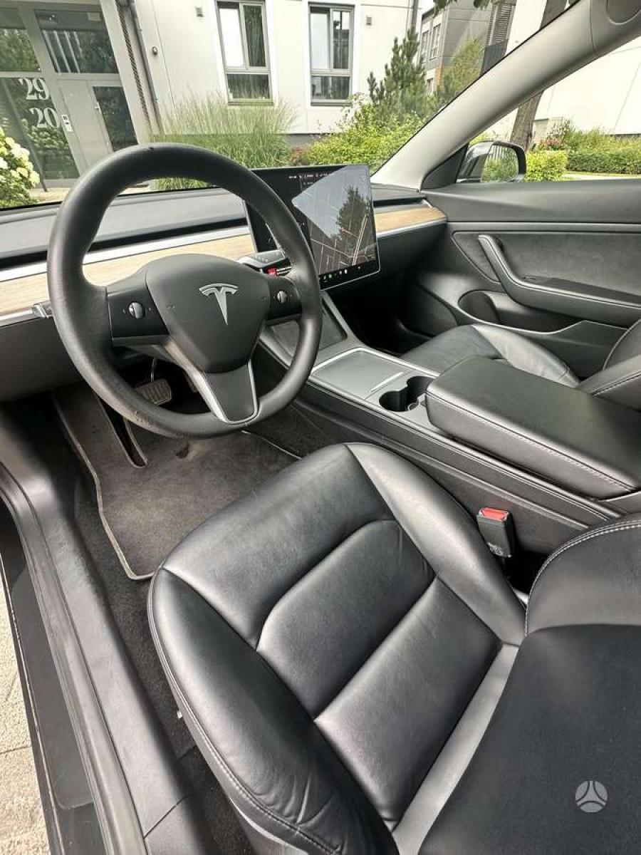 Melns Tesla Model 3 2021 Rīga, ar dzinēja tilpumu 0.00 L un nobraukumu 116 tūkst. km par 21000 €, foto 17 vietnē AUTOMOTO.COM.LV