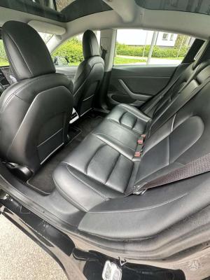 Melns Tesla Model 3 2021 Rīga, ar dzinēja tilpumu 0.00 L un nobraukumu 116 tūkst. km par 21000 €, foto 18 vietnē AUTOMOTO.COM.LV