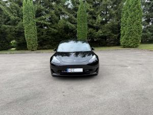 Melns Tesla Model 3 2021 Kauņa, ar dzinēja tilpumu 0.00 L un nobraukumu 69 tūkst. km par 21500 €, foto 3 vietnē AUTOMOTO.COM.LV