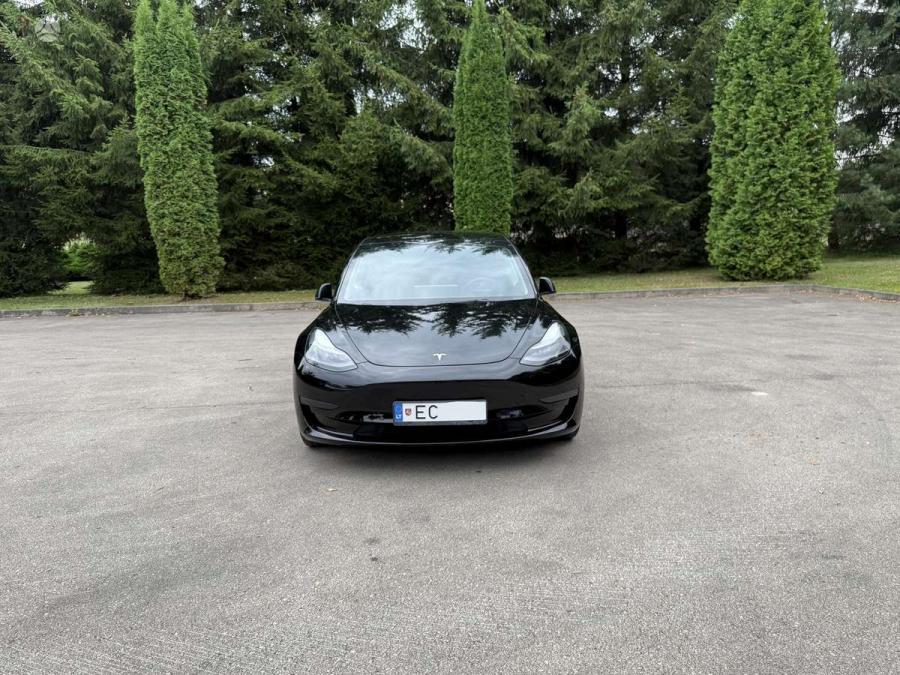 Melns Tesla Model 3 2021 Kauņa, ar dzinēja tilpumu 0.00 L un nobraukumu 69 tūkst. km par 21500 €, foto 3 vietnē AUTOMOTO.COM.LV