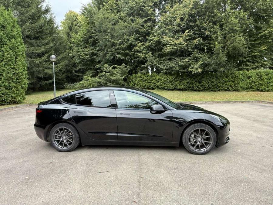 Melns Tesla Model 3 2021 Kauņa, ar dzinēja tilpumu 0.00 L un nobraukumu 69 tūkst. km par 21500 €, foto 9 vietnē AUTOMOTO.COM.LV