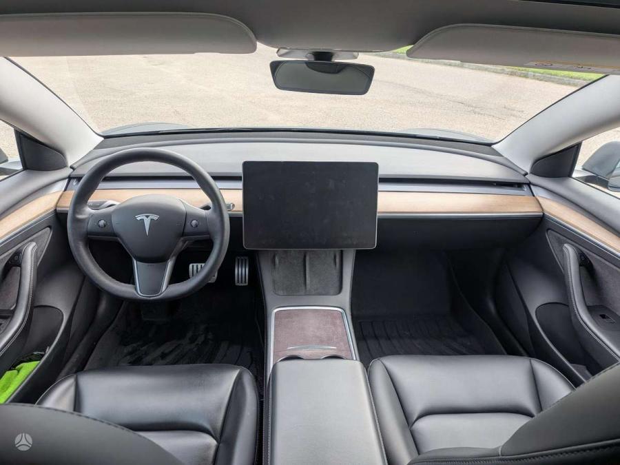 Melns Tesla Model 3 2021 Kauņa, ar dzinēja tilpumu 0.00 L un nobraukumu 65 tūkst. km par 24500 €, foto 11 vietnē AUTOMOTO.COM.LV