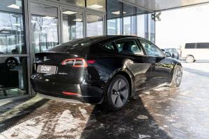 Melns Tesla Model 3 2022 Viļņa, ar dzinēja tilpumu 0.00 L un nobraukumu 110 tūkst. km par 25900 €, foto 7 vietnē AUTOMOTO.COM.LV