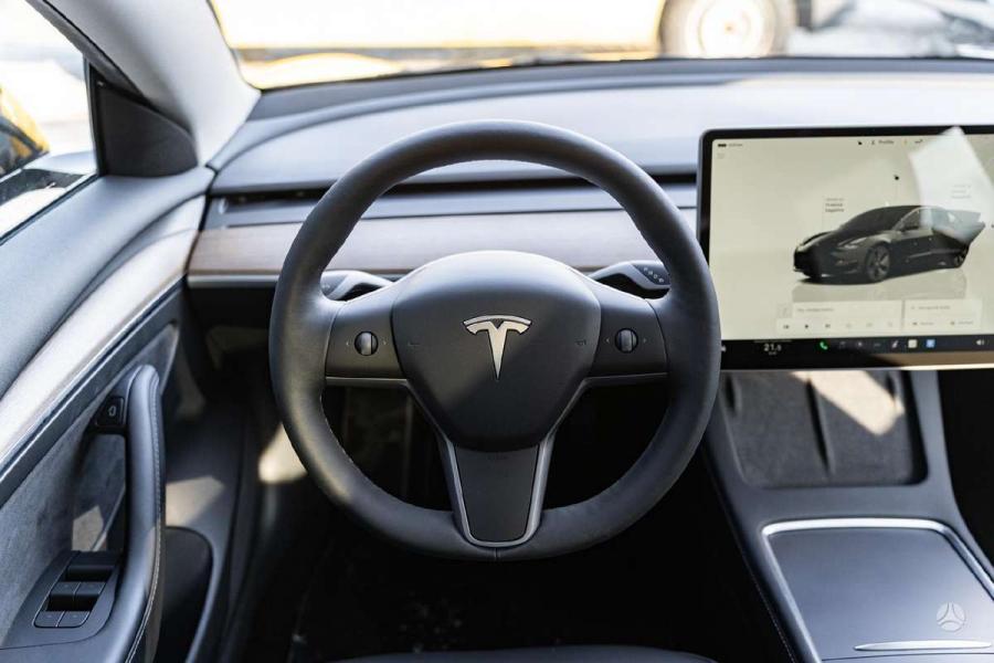 Melns Tesla Model 3 2022 Viļņa, ar dzinēja tilpumu 0.00 L un nobraukumu 110 tūkst. km par 25900 €, foto 14 vietnē AUTOMOTO.COM.LV