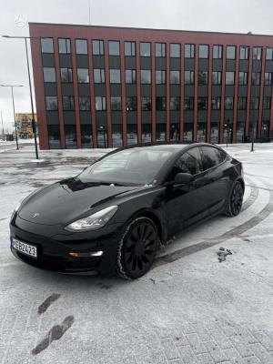 Melns Tesla Model 3 2022 Viļņa, ar dzinēja tilpumu 0.00 L un nobraukumu 49 tūkst. km par 24100 €, foto  vietnē AUTOMOTO.COM.LV