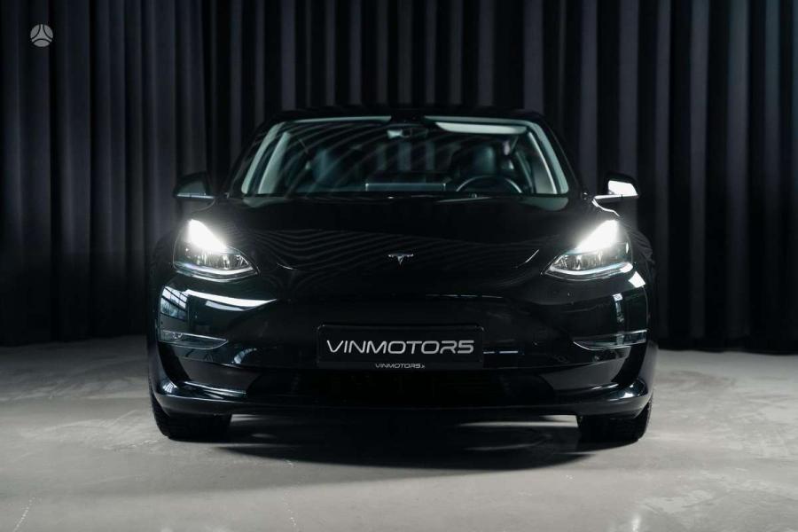 Melns Tesla Model 3 2023 Viļņa, ar dzinēja tilpumu 0.00 L un nobraukumu 38 tūkst. km par 29999 €, foto 2 vietnē AUTOMOTO.COM.LV