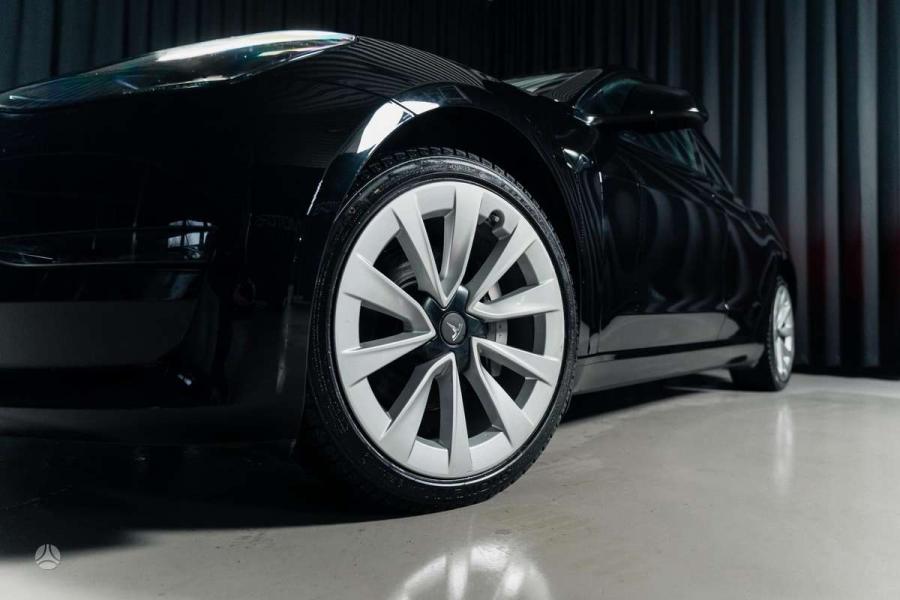 Melns Tesla Model 3 2023 Viļņa, ar dzinēja tilpumu 0.00 L un nobraukumu 38 tūkst. km par 29999 €, foto 12 vietnē AUTOMOTO.COM.LV