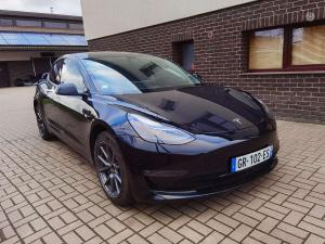 Melns Tesla Model 3 2023 Kauņa, ar dzinēja tilpumu 0.00 L un nobraukumu 109 tūkst. km par 12900 €, foto 5 vietnē AUTOMOTO.COM.LV