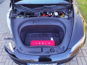 Black Tesla Model 3 2023 in Kaunas, with an engine capacity of 0.00 L and mileage of 61 thousand km for 17500 €, photo 16 on AUTOMOTO.COM.LV