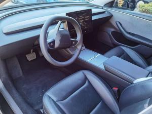 Melns Tesla Model 3 2023 Kauņa, ar dzinēja tilpumu 0.00 L un nobraukumu 62 tūkst. km par 16700 €, foto 12 vietnē AUTOMOTO.COM.LV