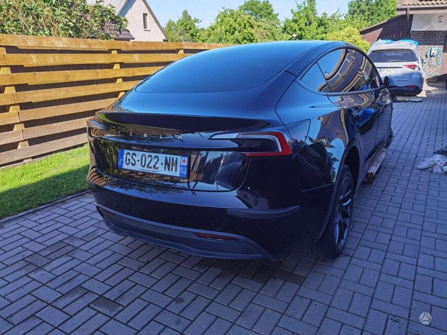 Melns Tesla Model 3 2023 Kauņa, ar dzinēja tilpumu 0.00 L un nobraukumu 62 tūkst. km par 16700 €, foto 20 vietnē AUTOMOTO.COM.LV