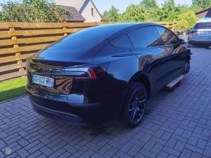 Melns Tesla Model 3 2023 Kauņa, ar dzinēja tilpumu 0.00 L un nobraukumu 62 tūkst. km par 16700 €, foto 58 vietnē AUTOMOTO.COM.LV