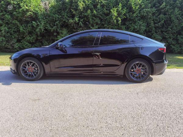 Melns Tesla Model 3 2023 Kauņa, ar dzinēja tilpumu 0.00 L un nobraukumu 62 tūkst. km par 17500 €, foto 5 vietnē AUTOMOTO.COM.LV