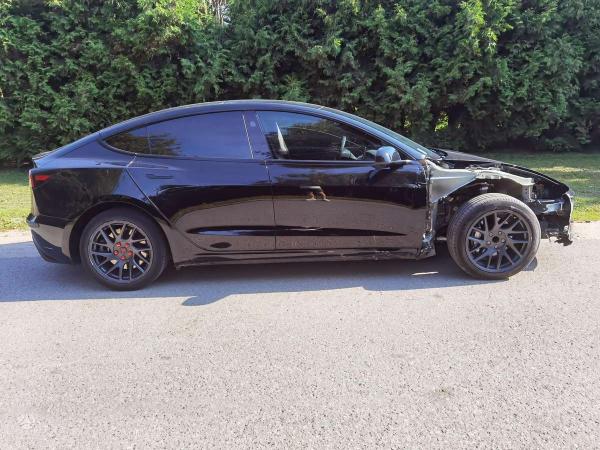 Melns Tesla Model 3 2023 Kauņa, ar dzinēja tilpumu 0.00 L un nobraukumu 62 tūkst. km par 17500 €, foto 9 vietnē AUTOMOTO.COM.LV