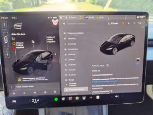 Black Tesla Model 3 2023 in Kaunas, with an engine capacity of 0.00 L and mileage of 62 thousand km for 17500 €, photo 17 on AUTOMOTO.COM.LV