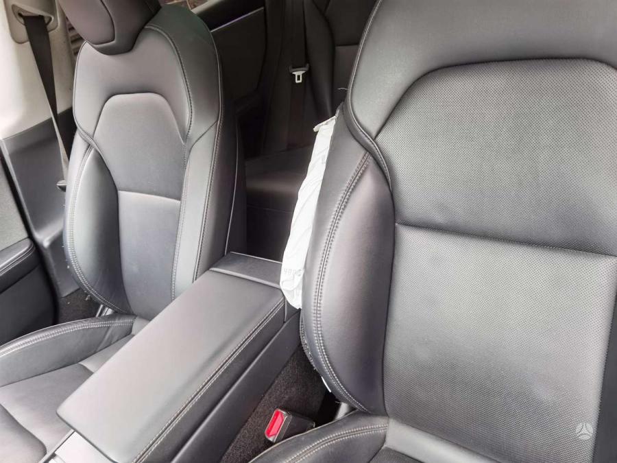 Melns Tesla Model 3 2023 Kauņa, ar dzinēja tilpumu 0.00 L un nobraukumu 62 tūkst. km par 17400 €, foto 8 vietnē AUTOMOTO.COM.LV