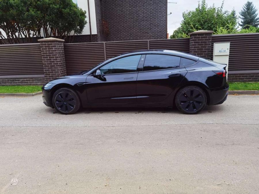 Melns Tesla Model 3 2023 Kauņa, ar dzinēja tilpumu 0.00 L un nobraukumu 62 tūkst. km par 17400 €, foto 17 vietnē AUTOMOTO.COM.LV