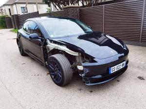 Melns Tesla Model 3 2023 Kauņa, ar dzinēja tilpumu 0.00 L un nobraukumu 62 tūkst. km par 17400 €, foto 43 vietnē AUTOMOTO.COM.LV