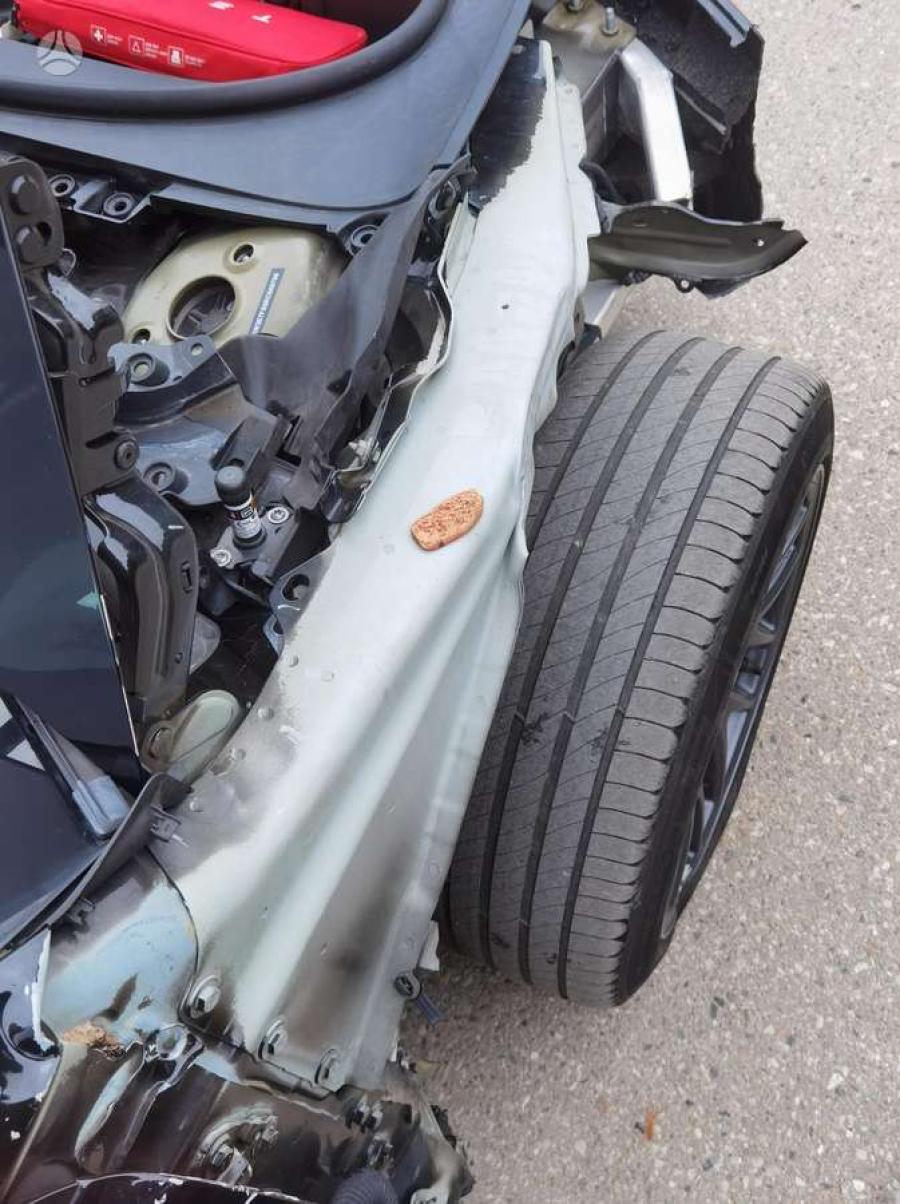 Melns Tesla Model 3 2023 Kauņa, ar dzinēja tilpumu 0.00 L un nobraukumu 62 tūkst. km par 17400 €, foto 51 vietnē AUTOMOTO.COM.LV