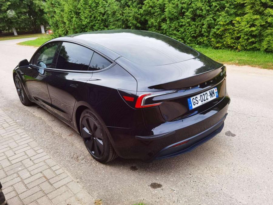 Melns Tesla Model 3 2023 Kauņa, ar dzinēja tilpumu 0.00 L un nobraukumu 62 tūkst. km par 17400 €, foto 55 vietnē AUTOMOTO.COM.LV