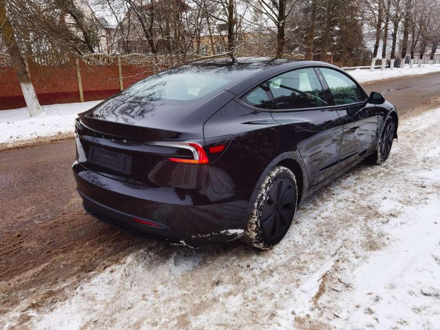 Melns Tesla Model 3 2024 Kauņa, ar dzinēja tilpumu 0.00 L un nobraukumu 16 tūkst. km par 19500 €, foto 7 vietnē AUTOMOTO.COM.LV