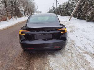 Melns Tesla Model 3 2024 Kauņa, ar dzinēja tilpumu 0.00 L un nobraukumu 16 tūkst. km par 19500 €, foto 8 vietnē AUTOMOTO.COM.LV