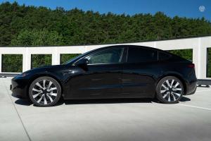 Melns Tesla Model 3 2025 Viļņa, ar dzinēja tilpumu 0.00 L un nobraukumu 28 tūkst. km par 35000 €, foto 8 vietnē AUTOMOTO.COM.LV