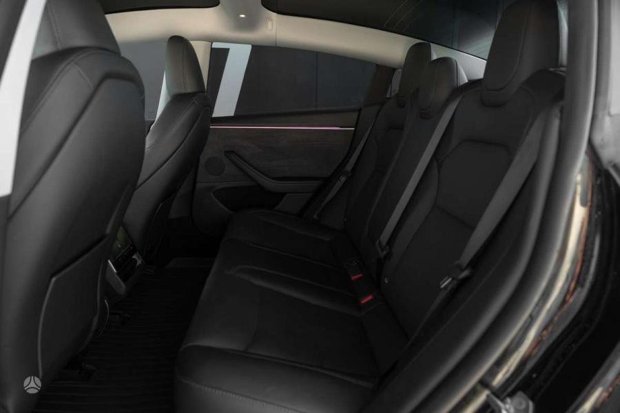 Melns Tesla Model 3 2025 Viļņa, ar dzinēja tilpumu 0.00 L un nobraukumu 28 tūkst. km par 35000 €, foto 13 vietnē AUTOMOTO.COM.LV