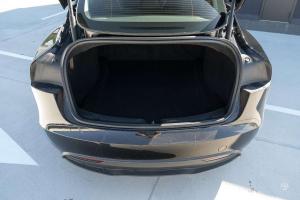 Melns Tesla Model 3 2025 Viļņa, ar dzinēja tilpumu 0.00 L un nobraukumu 28 tūkst. km par 35000 €, foto 14 vietnē AUTOMOTO.COM.LV