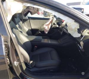 Melns Tesla Model 3 2025 Klaipėda, ar dzinēja tilpumu 0.00 L un nobraukumu 8 tūkst. km par 17500 €, foto 8 vietnē AUTOMOTO.COM.LV